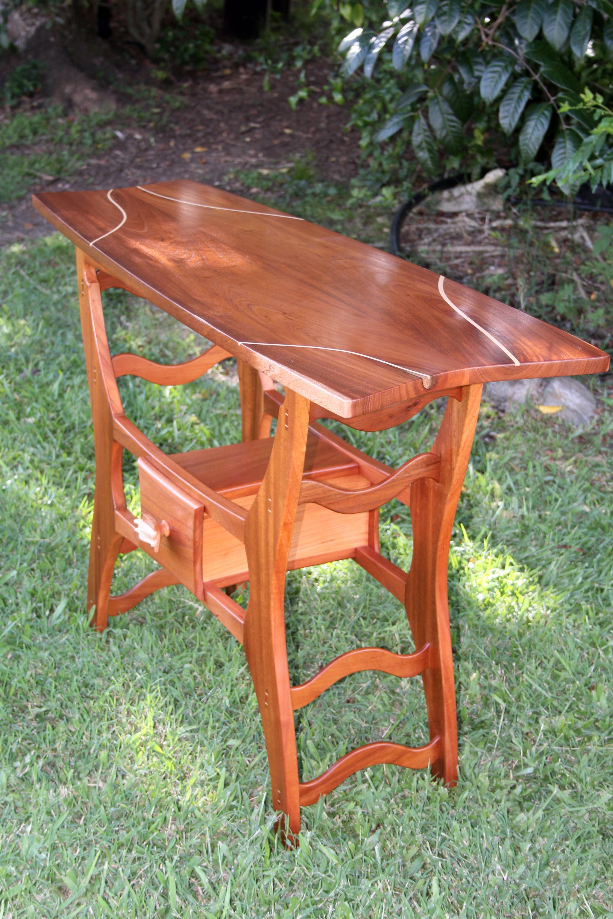 Hall tabel Red Cedar – artistreegallery